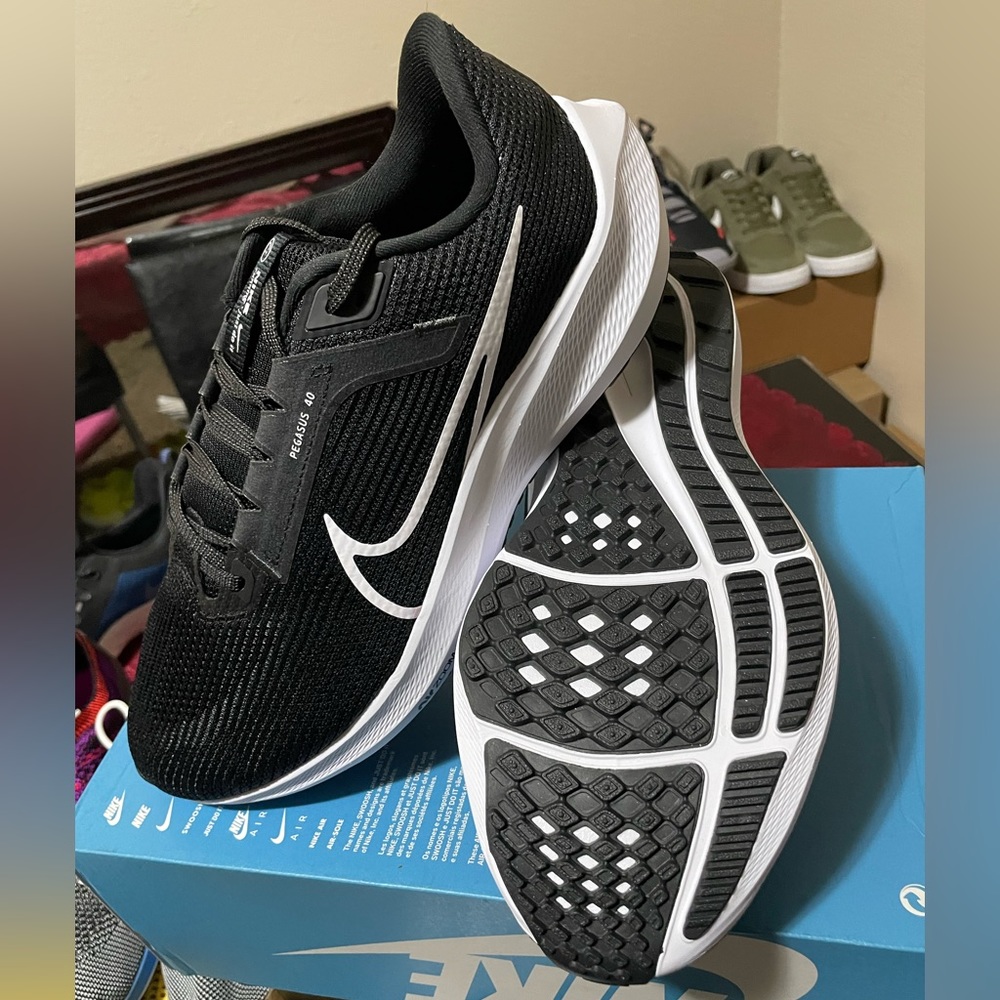 Nike Air Zoom Pegasus 40 Road Running Shoes (Dv7480-0… - Gem